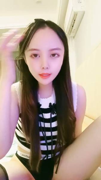 清纯新人美女主播肥臀道具自慰身材火辣[1V 553M 百度盘] - 老司机